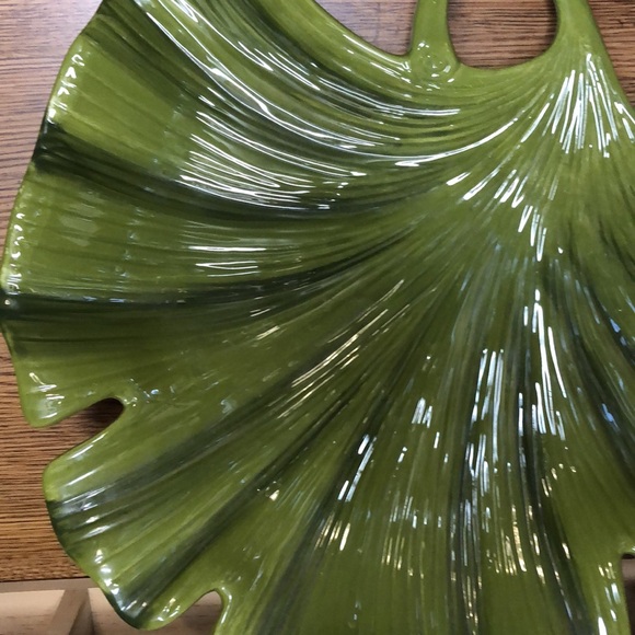 Tommy Bahama | Accents | Tommy Bahama Monstera Leaf Platter | Poshmark
